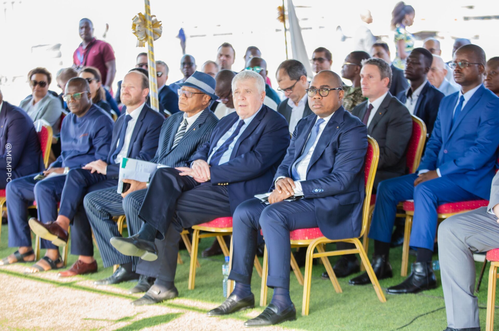 Le navire bitumier Bitu River accueilli au Port de Lomé - Le Nouveau ...