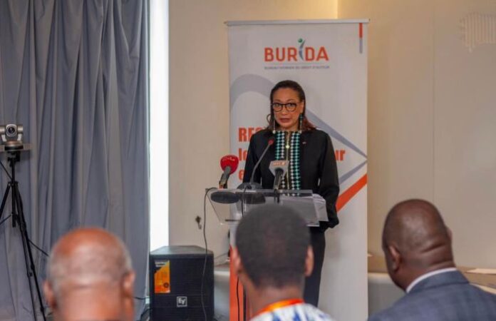 Près de 4 millions de dollars versés aux artistes ivoiriens - Le ...