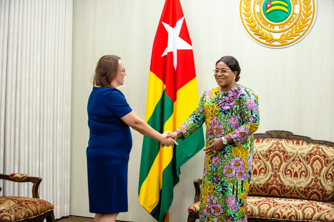 Edith Gingras du Centre Parlementaire Canadien chez Yawa Djigbodi ...