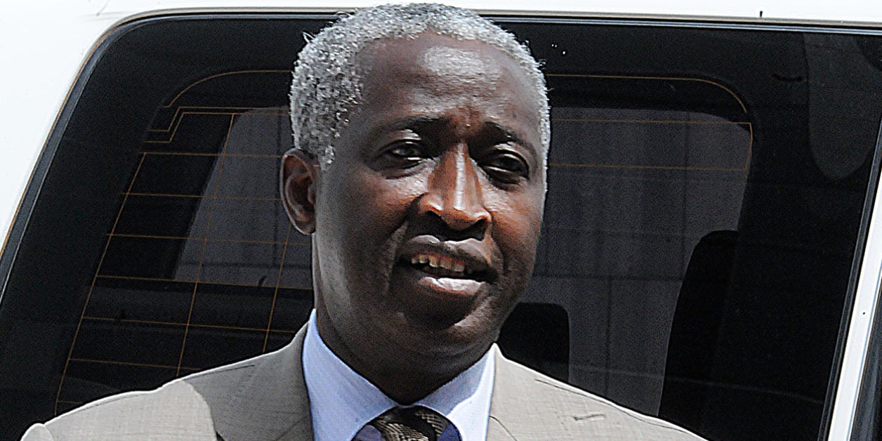 Gabon : Raymond Ndong Sima nommé Premier ministre de la transition - Le ...
