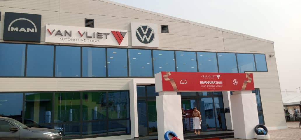 Le groupe Van Vliet Automotive distribution inaugure à Lomé sa filiale ...
