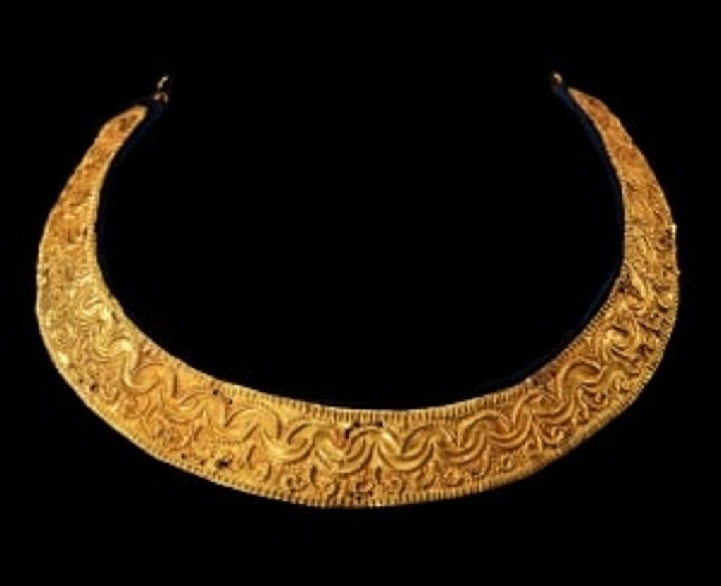 Le Fowler Museum rend des objets d’art au Royaume Asante du Ghana - Le ...