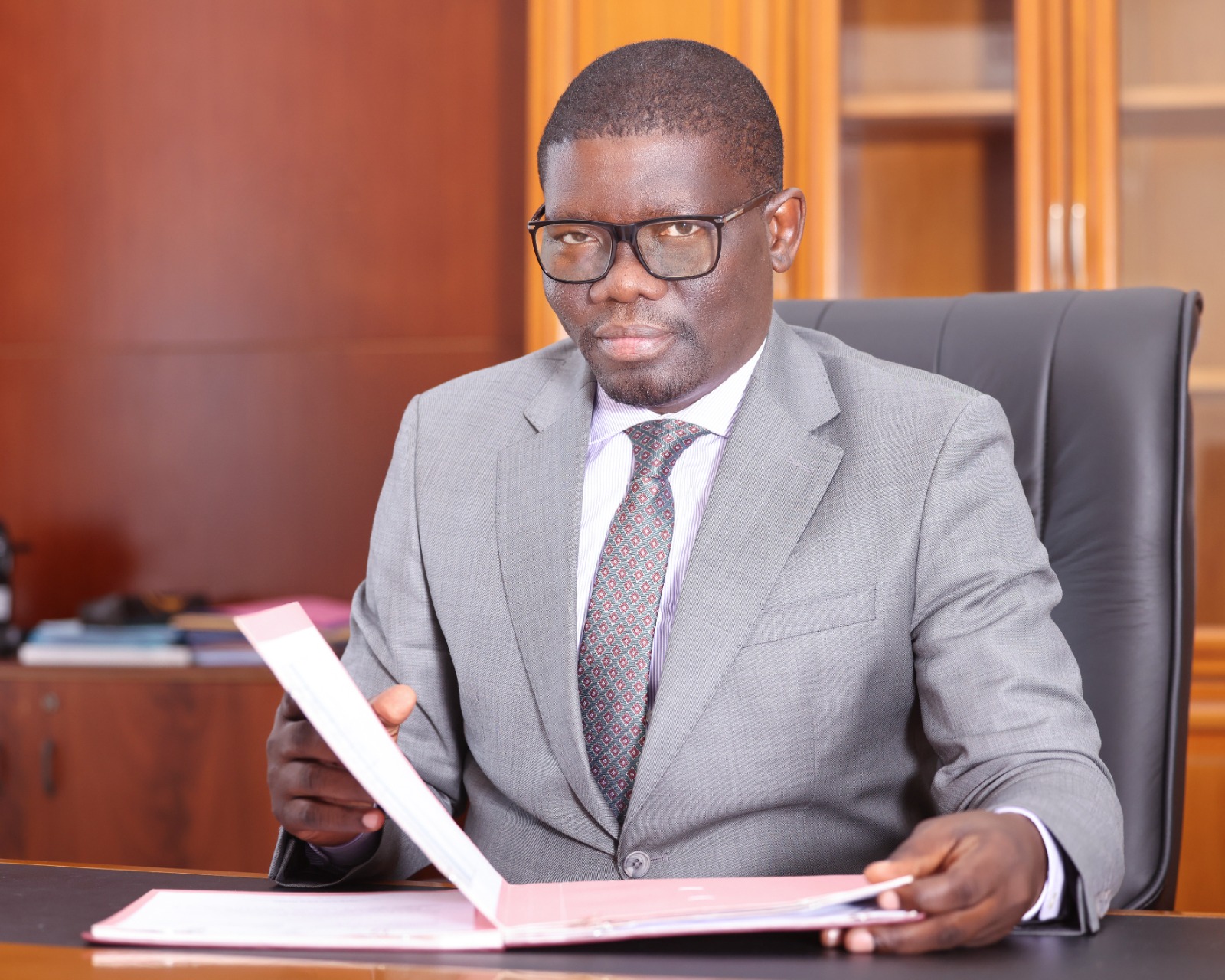 Spéculation sur les produits sanguins : le ministre Darre veut ...